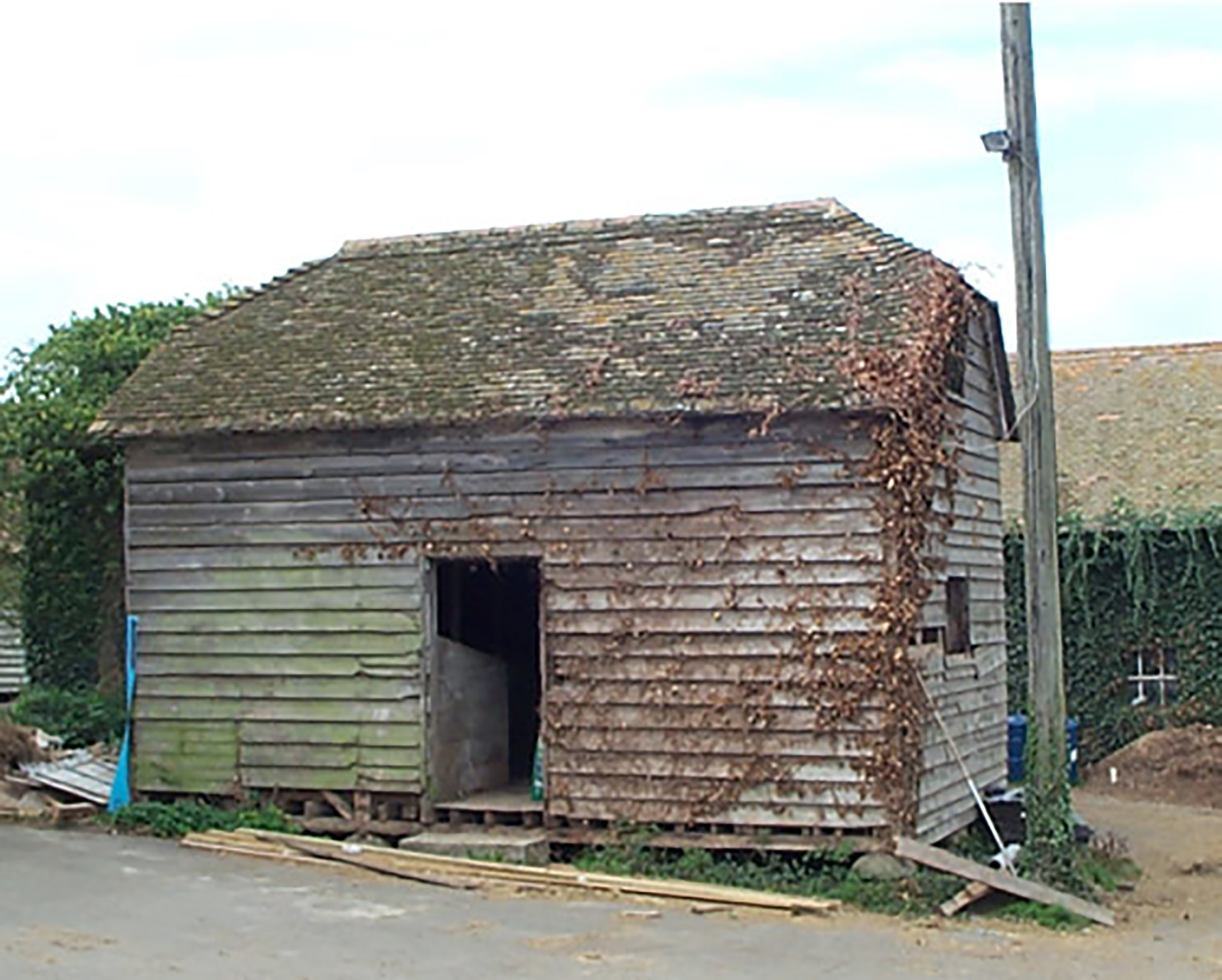 Vale Farm Granary | Our Work | Wessex Archaeology