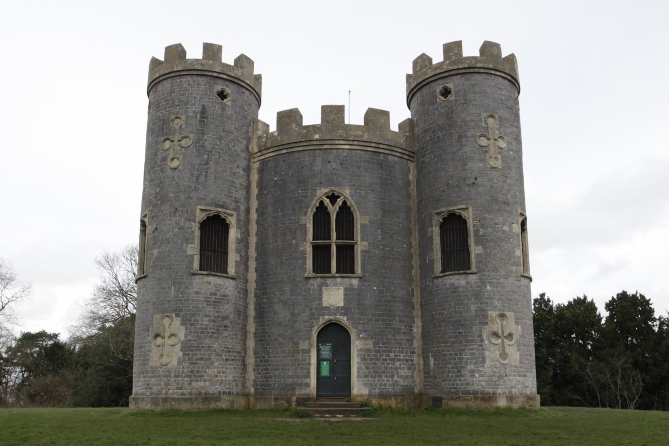 Investigations of a mysterious 18th-century garden building in the ...
