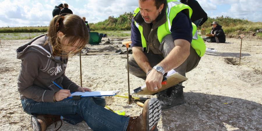 Down Farm, Cranborne Chase: Practical Archaeology Courses 2004-2008 ...